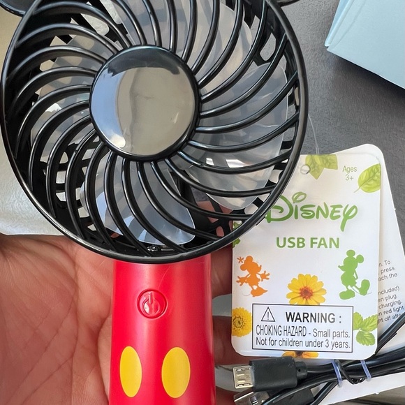 Disney | Other | Super Cute New Mickey And Minnie Disney Handheld ...